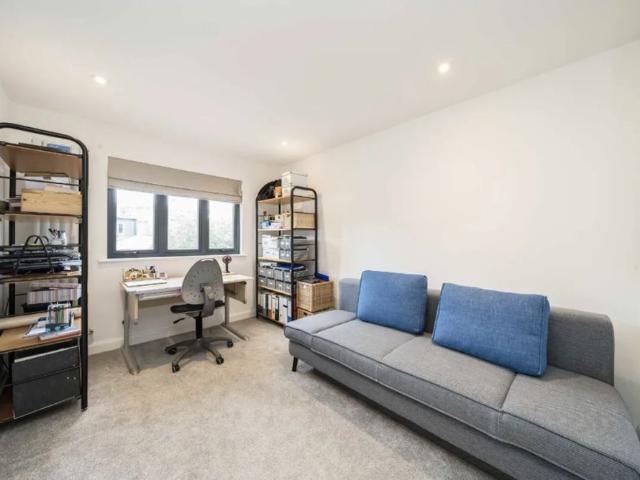 Elliott Road, W4 1PE, London