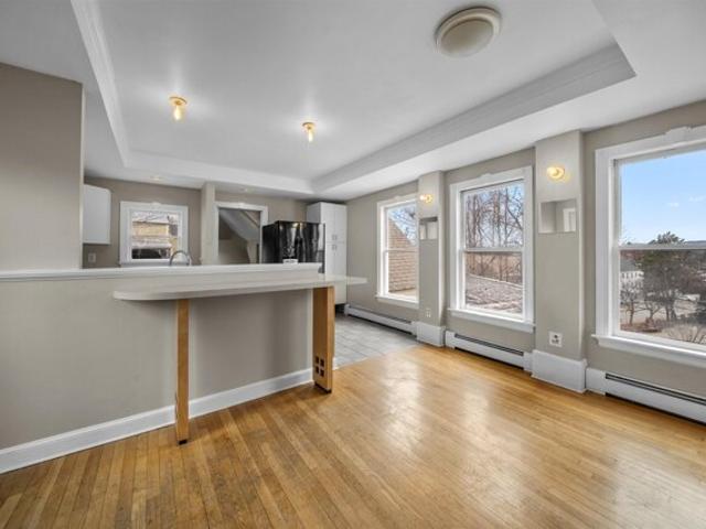 Elliott St, Laconia, Home For Sale
