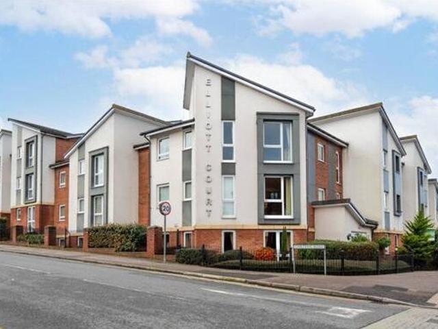 Elliot Court, High Street North, 2 Bedroom Apartment