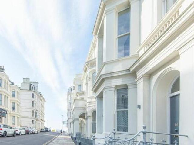 Elliot Street, The Hoe, 5 Bedroom Town