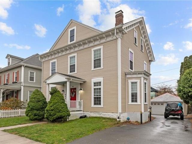 Elliot Pl, Newport, Home For Sale