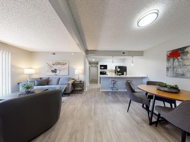 Elliot Windsprint 2 Bedroom Apartment for Rent at 2305 Windsprint Way, Arlington, TX 76014