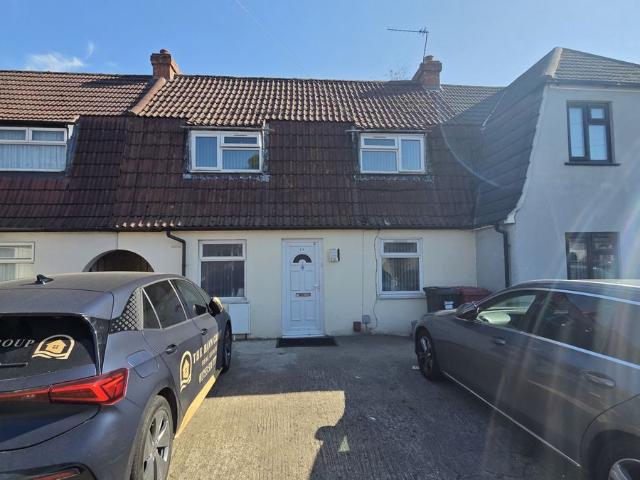 Elliman Avenue, Slough SL2, 3 bed terraced house to rent, £2,050 pcm | PrimeLocation