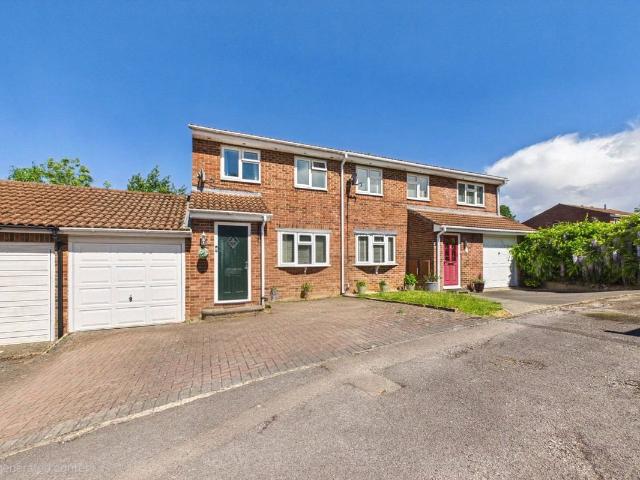 Ellington Drive, Basingstoke, Hampshire RG22, 3 bed terraced house to rent, £1,600 pcm | PrimeLocation