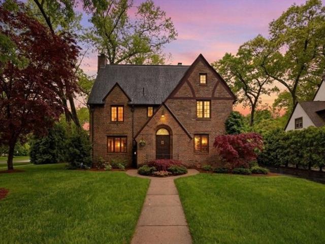 Ellington St, Longmeadow, Home For Sale