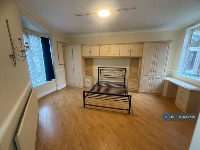 Ellis Avenue, Leicester, LE4 3 bed terraced house to rent £1,190 pcm £275 pw