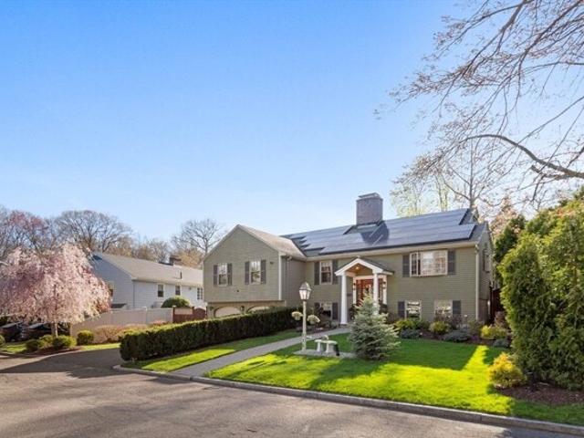 Ellis Farm Ln, Melrose, Home For Sale