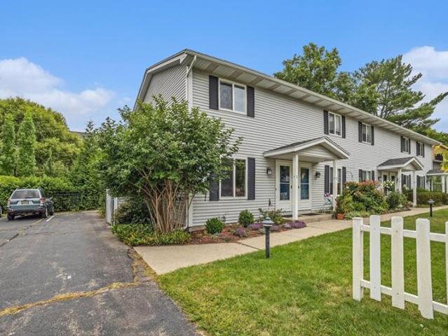 Ellis St, Douglas, Condo For Sale