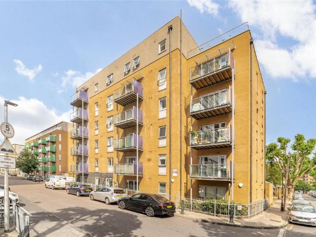 Ellison Apartments, Merchant Street. 2 bed flat to rent £2,400 pcm £554 pw