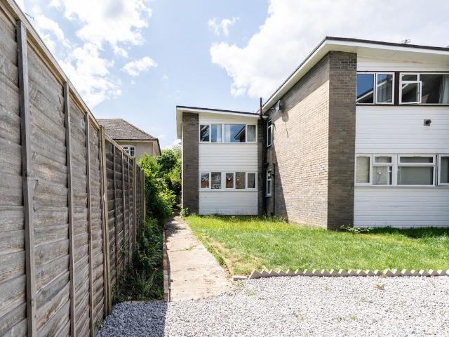 Ellison Road, Sidcup, Kent DA15, 2 bed flat to rent, £1,550 pcm | PrimeLocation
