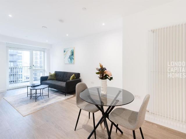 Ellipse House, 2 Eden Place, London E16, 1 bed flat to rent, £2,000 pcm | PrimeLocation