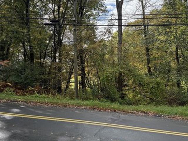 Ellsworth Rd, East Windsor, CT 06088