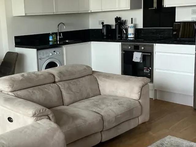Elstree and Borehamwood, WD6 1SD, United Kingdom | 1 bed apartment for rent #98279430 | Rentberry