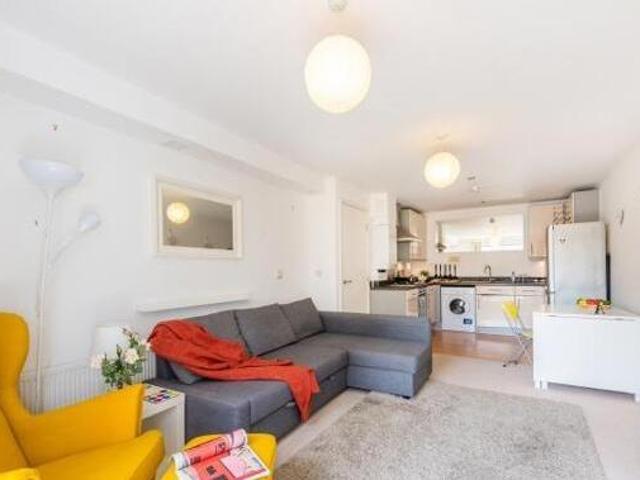 Elswick Street, London, 1 Bedroom Flat