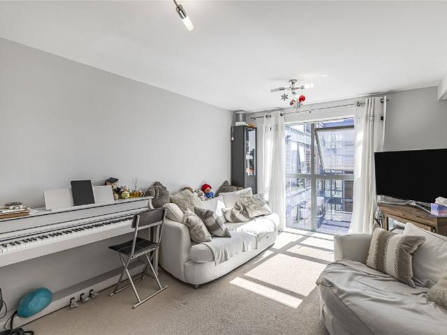 Elswick Street, London SW6, 1 bed flat to rent, £2,150 pcm | PrimeLocation