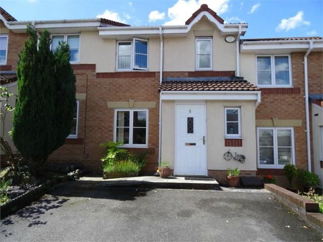 Elsworth Close, Radcliffe M26, 3 bed town house to rent, £1,150 pcm | PrimeLocation