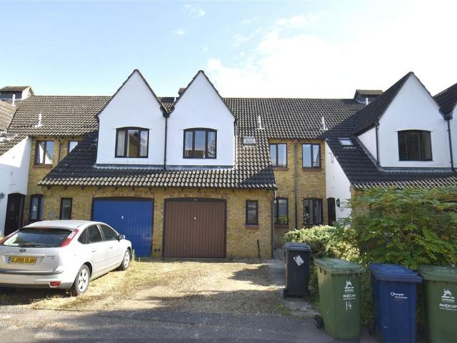 Elsworth Place, Cambridge, CB2 4 bed terraced house to rent £2,700 pcm £623 pw