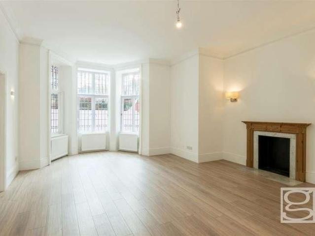 Elsworthy Road, Primrose Hill, NW3