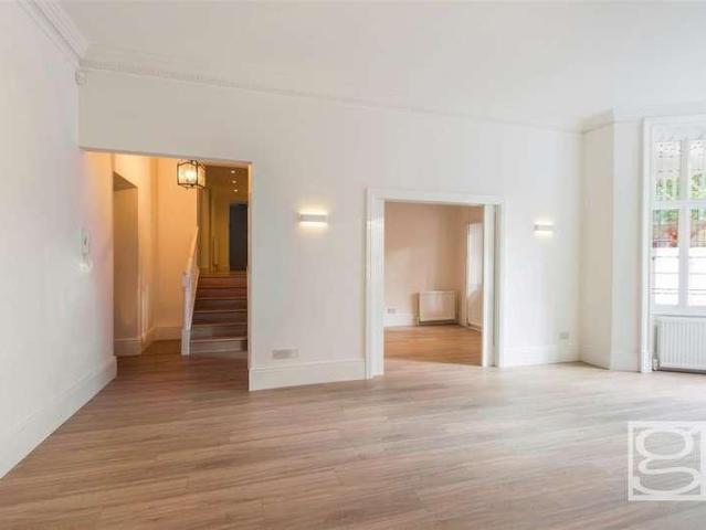 Elsworthy Road, Primrose Hill, NW3
