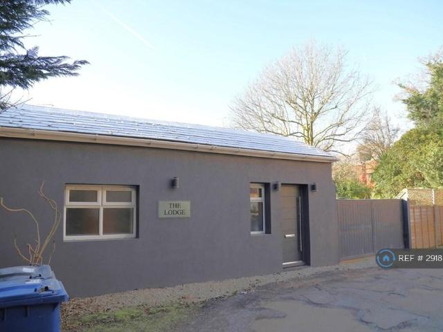 Elscot House, London, N3 2 bed bungalow to rent £2,250 pcm £519 pw