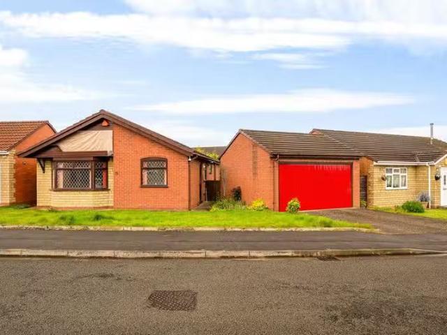 Elsham Crescent, Lincoln. 3 bed detached bungalow for sale £.