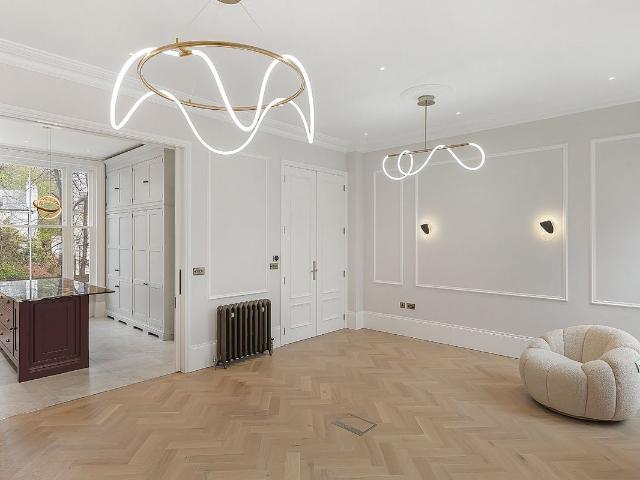 Elsham Road, Holland Park W14, 4 bed flat to rent, £10,000 pcm | PrimeLocation