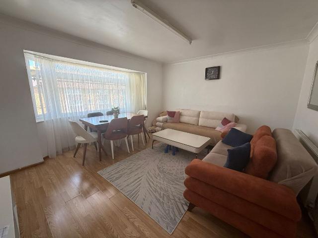 Elsinge Road, Enfield EN1, 2 bed flat to rent, £1,800 pcm | PrimeLocation