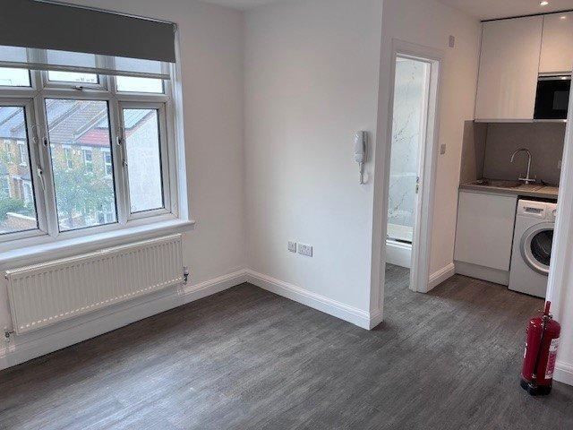 Eltham High Street, Eltham SE9 Studio to rent £1,150 pcm £265 pw