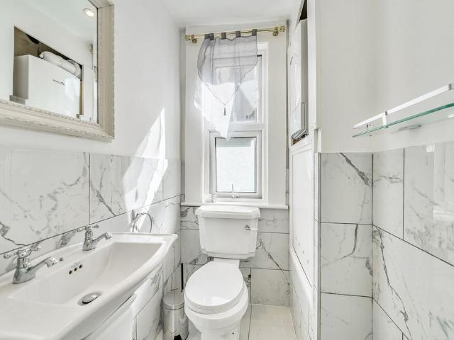 Elthiron Road, Parsons Green, London. 6 bed house to rent £13,000 pcm £3,000 pw