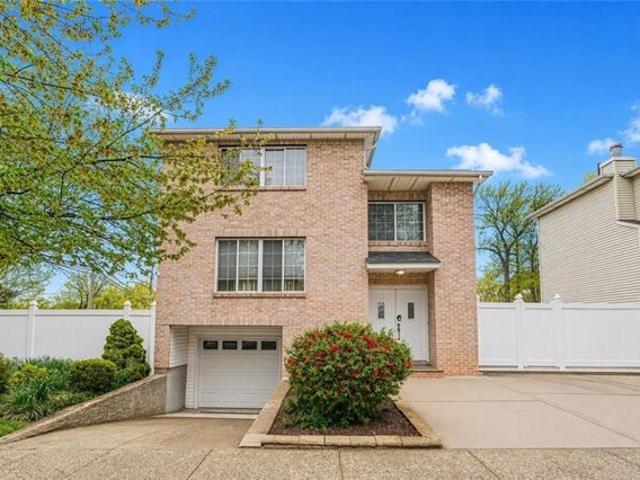 Eltingville Blvd, Staten Island, Home For Sale