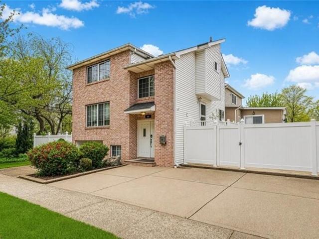 Eltingville Blvd, Staten Island, Home For Sale