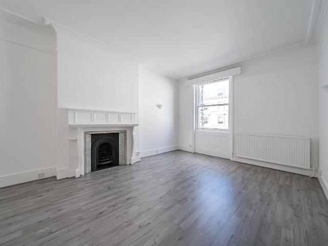 Elvaston Place, London SW7, 2 bed flat to rent, £4,073 pcm | PrimeLocation