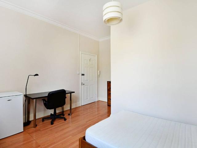 Elvaston Place, South Kensington, London SW7, Studio to rent, £1,950 pcm | PrimeLocation