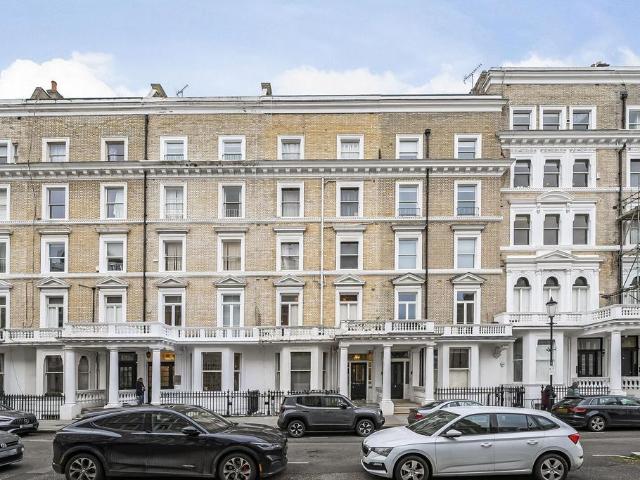 Elvaston Place, South Kensington. 1 bed flat to rent £2,275 pcm £525 pw