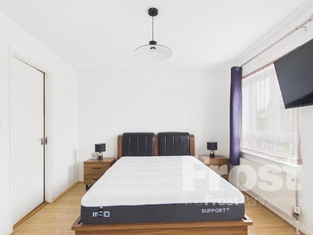 Elvedon Road, Feltham TW13, Room to rent, £1,000 pcm | PrimeLocation