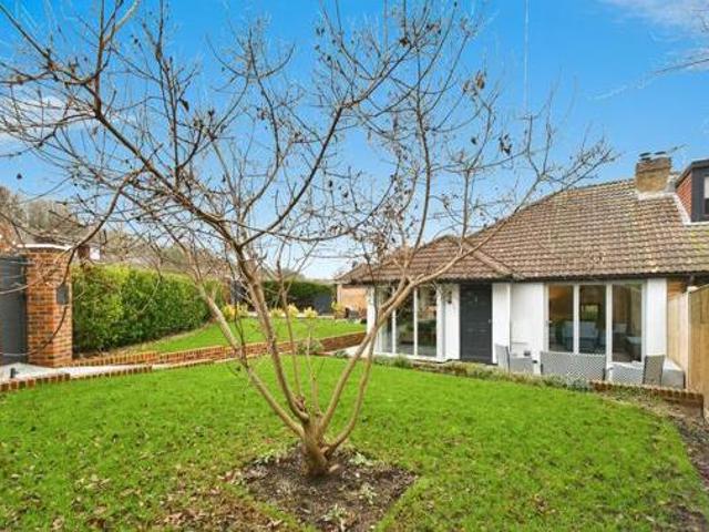 Elvin Crescent, Rottingdean, 2 Bedroom Semi detached
