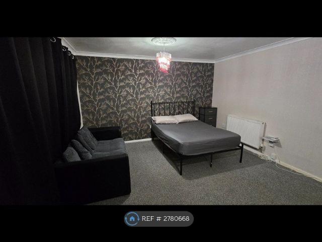 Ely Close, Birmingham B37, Room to rent, £460 pcm | PrimeLocation