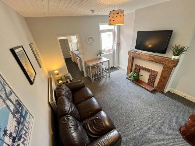 Ely Street Room 3