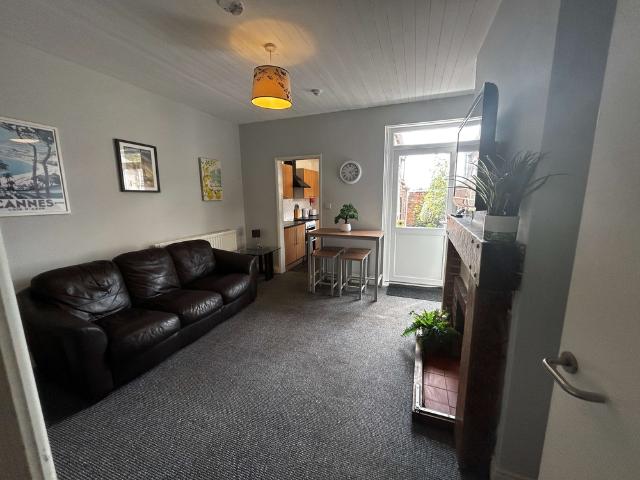Ely Street Room 1