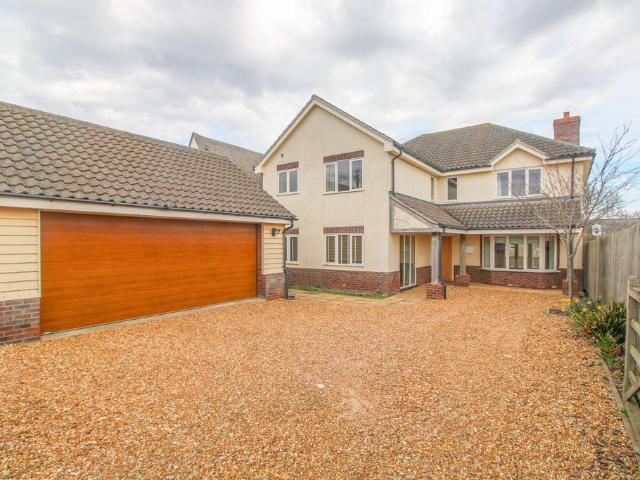 Ely Road, Littleport, CB6 4 bed detached house to rent £2,400 pcm £554 pw