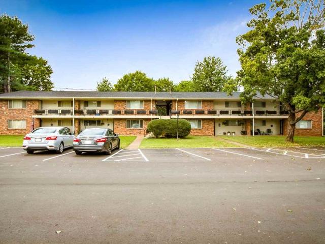Elysian Garden Apartments and Townhomes 2 Bedroom Apartment for Rent at 675 Harding Pl, Nashville, TN 37211