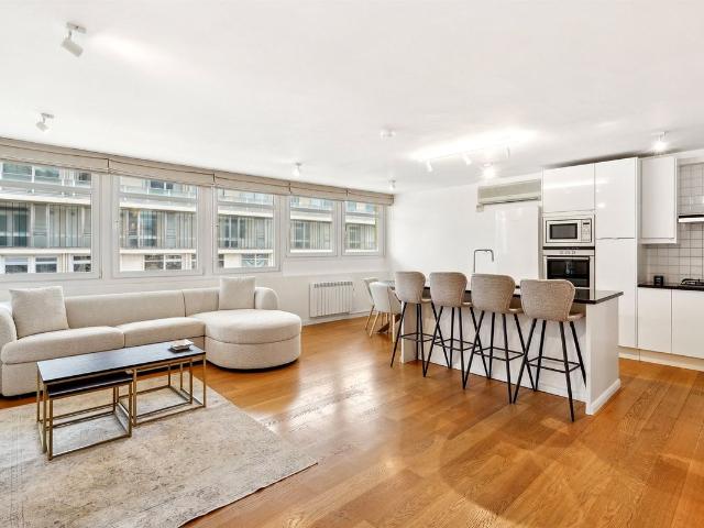 Elystan Place, Chelsea SW3, 3 bed flat to rent, £7,800 pcm | PrimeLocation