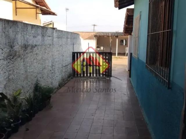 Em Tremembé Casa muito bem localizada, com terreno inteiro