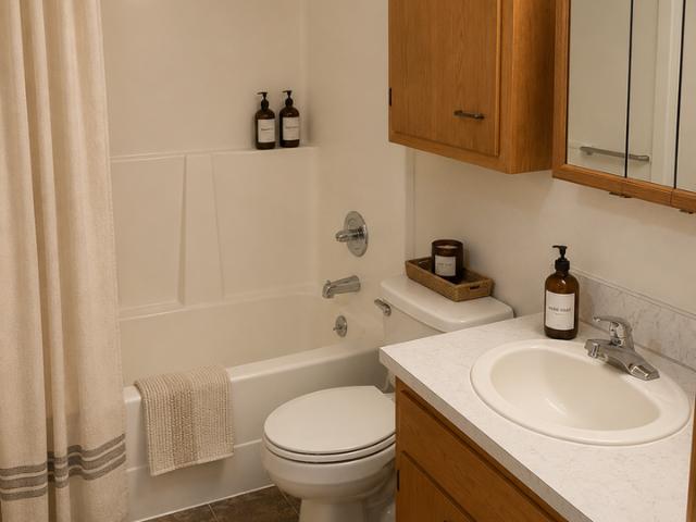 Emm206 CWP 2 Bedroom Apartment for Rent at 206 W Yakima Ave, Selah, WA 98942
