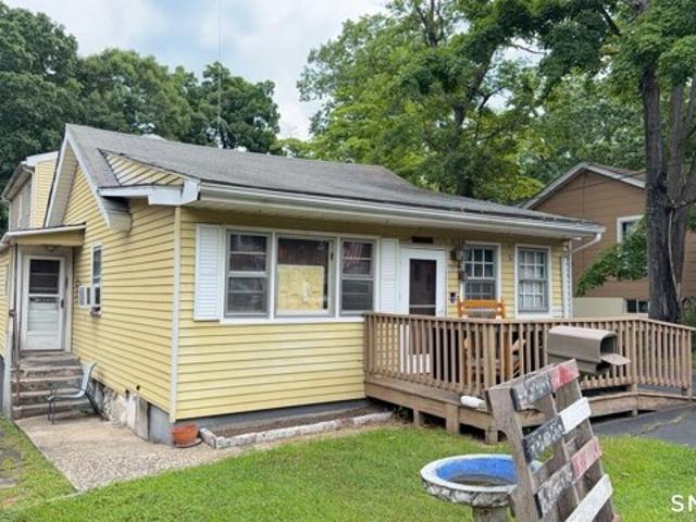 Emma Rd, Stamford, Home For Sale
