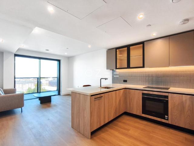 Emma Street, London E2 1 bed flat to rent £2,700 pcm £623 pw