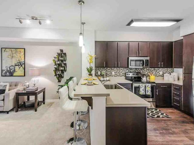 Emme 2 Bedroom Apartment for Rent at 6350 Christie Ave, Emeryville, CA 94608