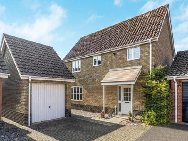 Emmerson Way, Hadleigh, 3 Bedroom Detached