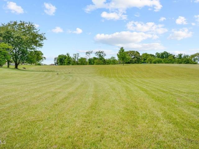 Emmert St, Greeneville, TN 37745