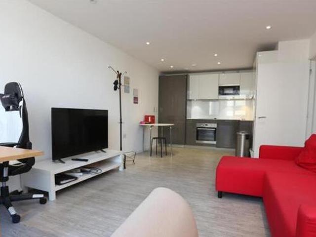 Embankment House, Fleet Street, 2 Bedroom Flat